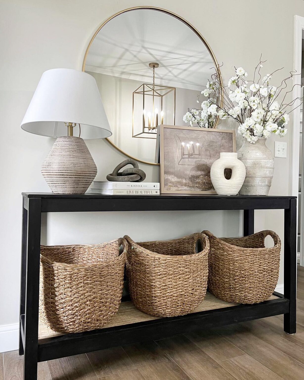 19 Insanely Beautiful Entryway Decor Ideas